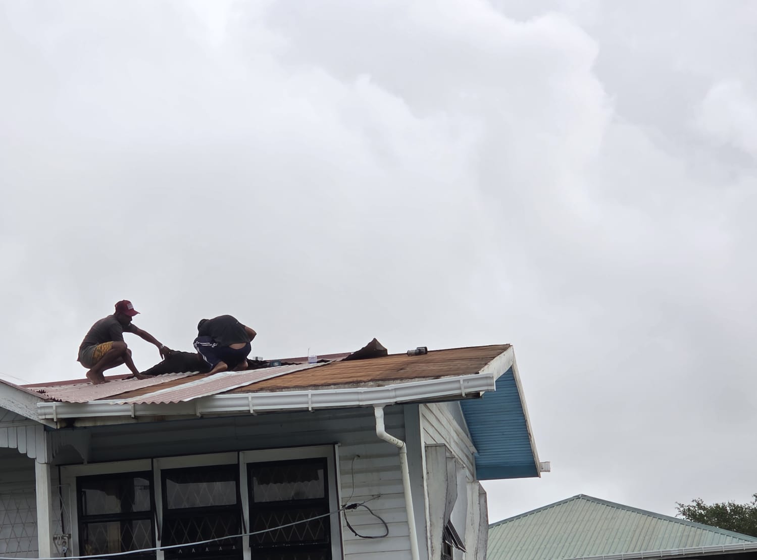 Storm wreaks havoc in Demerara; houses, plane damaged – Demerara Waves ...